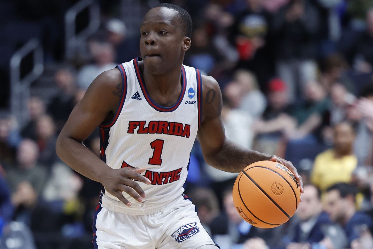 The Breakfast Buffet: Johnell Davis, Arizona/Utah, the ACC has put ...